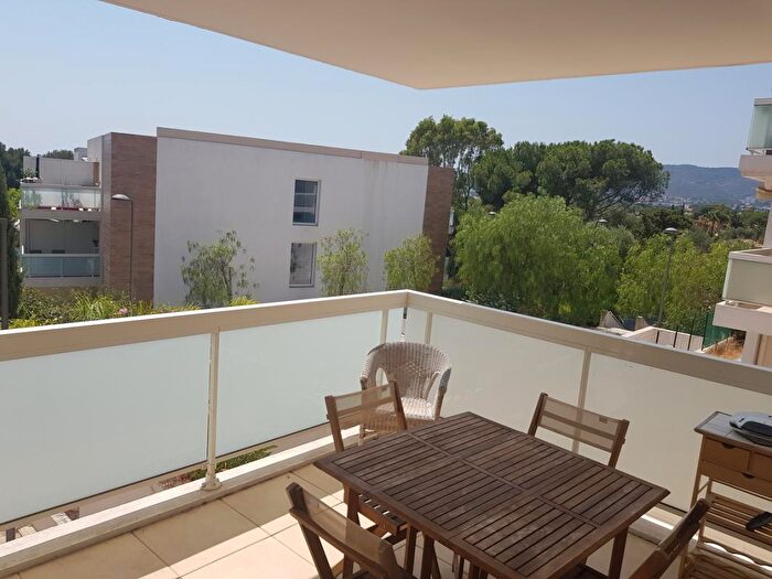 Appartement 1 pièce à louer à La Ciotat, Centre-ville