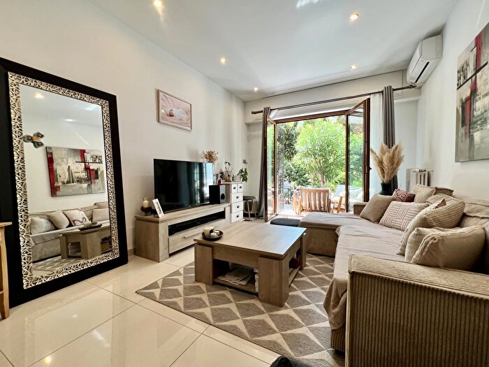 Appartement à vendre - Cannes, Petit Juas - 3 pièces - 2 chambres