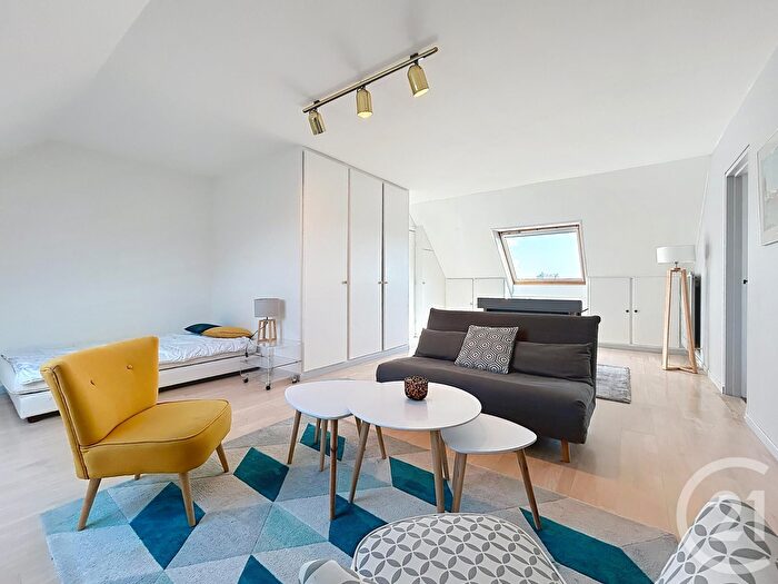 Appartement à louer - Troyes, Cathédrale - 1 pièce