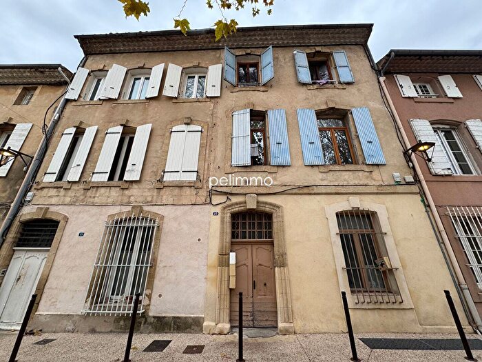Appartement 2 pièces à Sud Est Ouest, Pélissanne, à louer