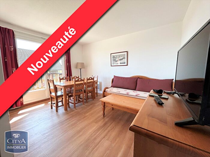 Besse-et-Saint-Anastaise : Appartement 3 pièces à vendre