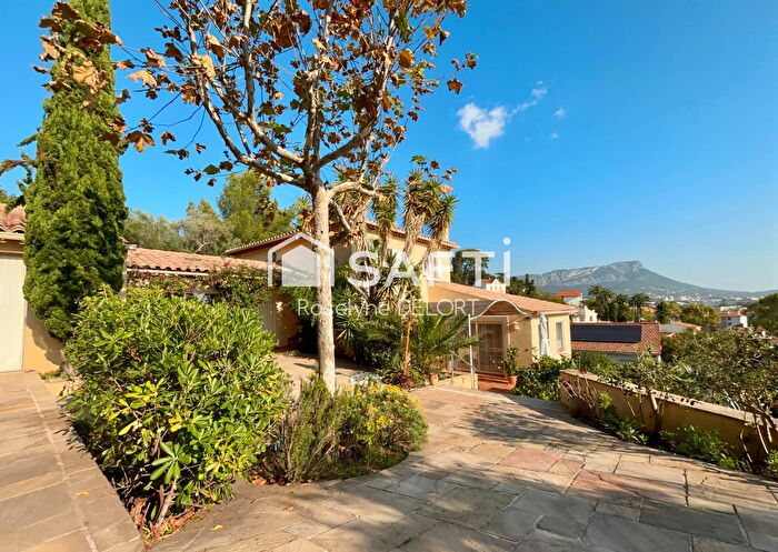 Maison à vendre - Toulon, La Serinette, La Barre - 8 pièces - 6 chambres