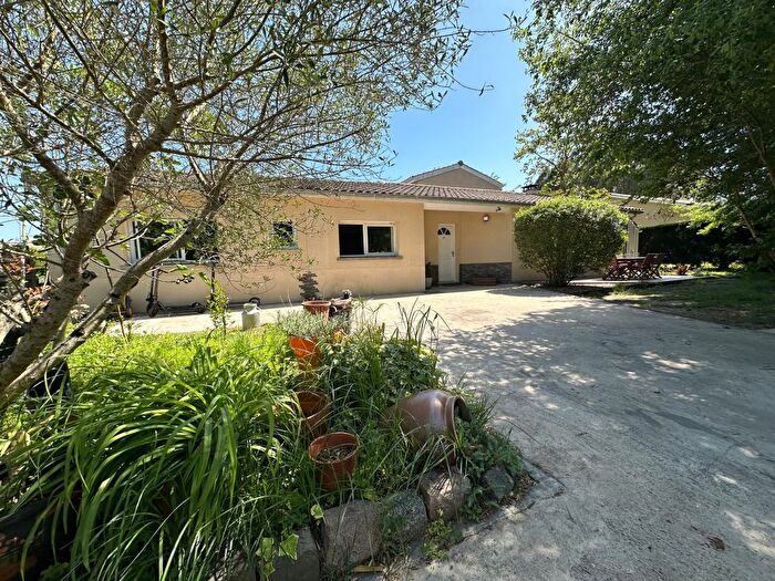 Toulenne - Maison 8 pièces à vendre