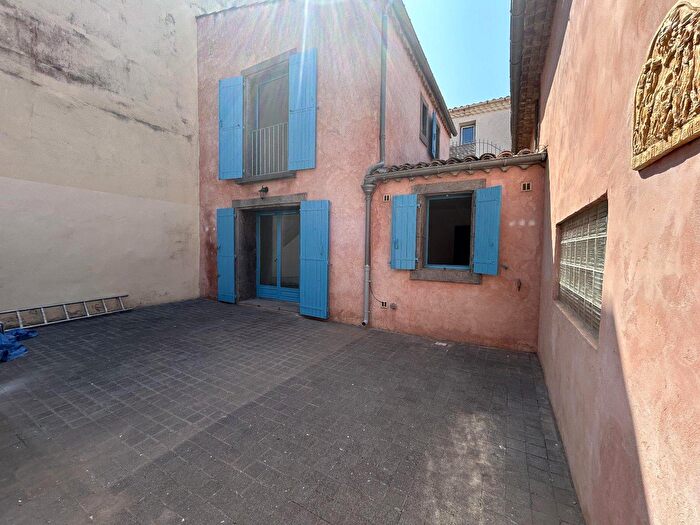 Maison à louer - Agde, La Ville - 3 pièces - 2 chambres