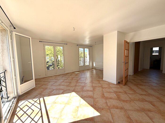 Rueil-Malmaison, Jonchere, Malmaison, Saint-Cucufa : Maison 10 pièces à vendre