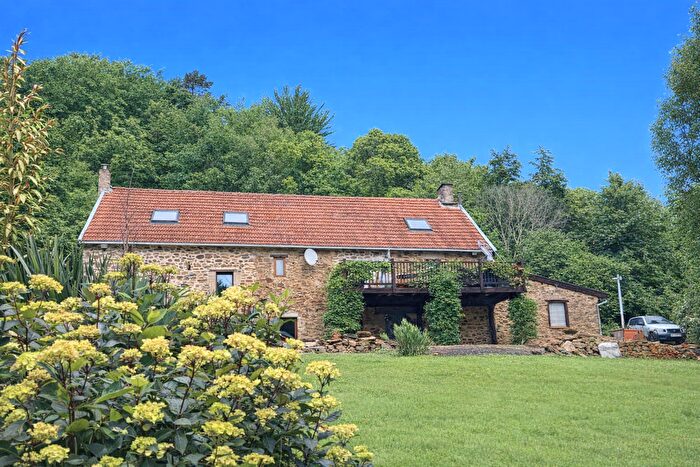 Maison à vendre - Domps - 6 pièces - 3 chambres