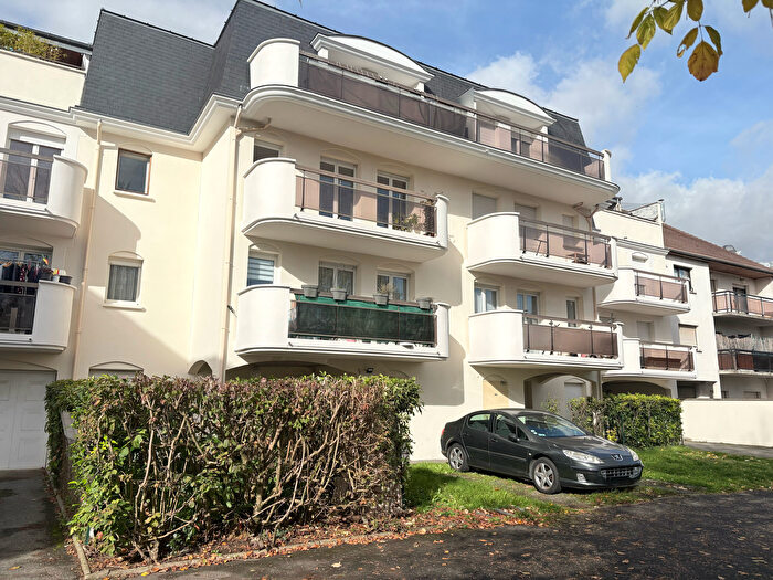 Appartement à vendre - Pontault-Combault, Mairie, Rouxel - 2 pièces - 1 chambre