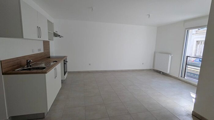 Appartement à vendre - Saint-Avertin, Centre-ville - 4 pièces - 2 chambres