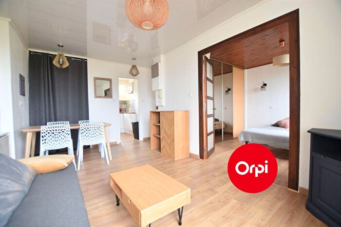 Appartement 1 pièce à Lyon 8ème, Bachut, Transvaal, à louer