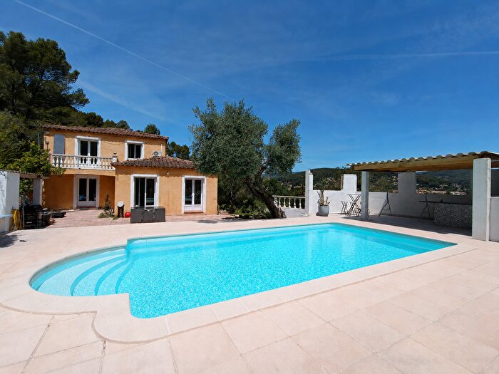 Maison 7 pièces à vendre - Solliès-Pont
