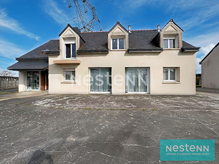 Maison à vendre - Trégueux - 8 pièces - 6 chambres