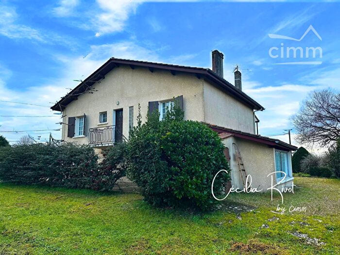 Maison à vendre - Prignac-et-Marcamps - 6 pièces - 2 chambres