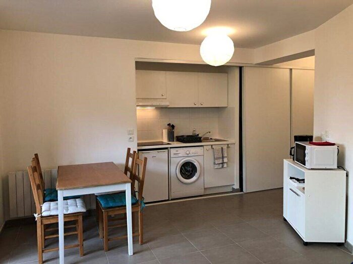 Tassin le Bourg, Tassin-la-Demi-Lune - Appartement 2 pièces à louer