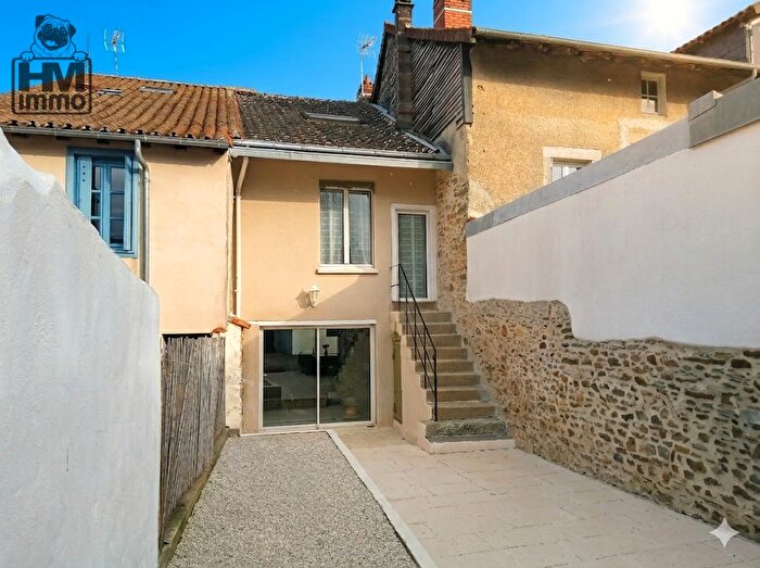 Maison à vendre - Saint-Léonard-de-Noblat - 3 pièces - 2 chambres