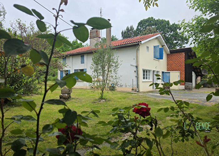 Maison 4 pièces à Sendets, à vendre