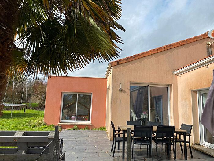 Maison à vendre - Bressuire, Breuil-Chaussée - 6 pièces - 4 chambres