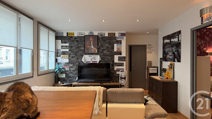 Maisons à vendre et appartements à louer - 3