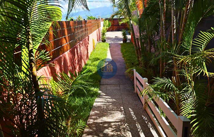 Maison à vendre - Saint-Pierre, La ligne des Bambous, La Concession - 3 pièces - 2 chambres