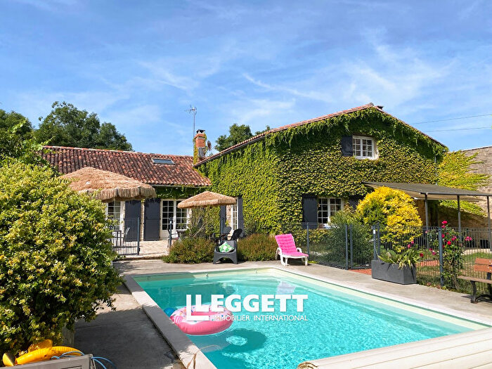 Maison à vendre - Mouton - 10 pièces - 7 chambres