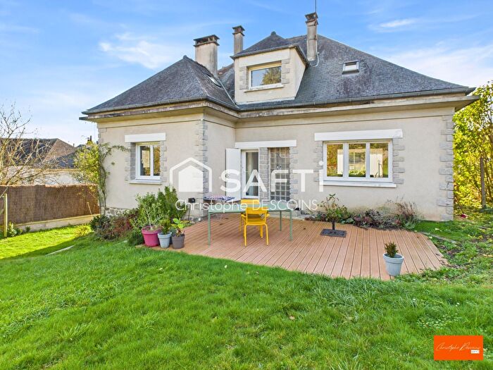 Maison à vendre - Mayenne, Nord Ouest - 8 pièces - 5 chambres