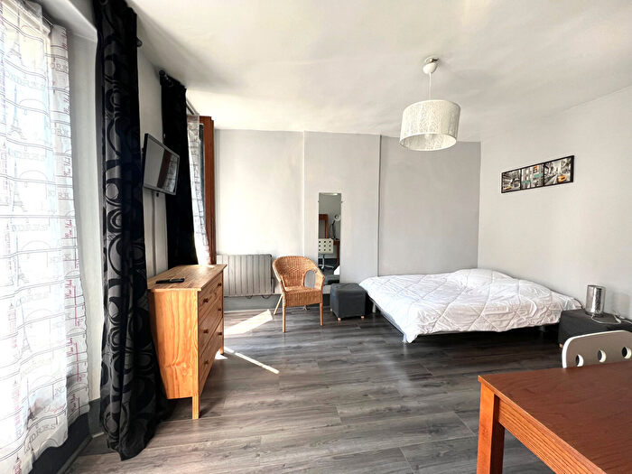 Appartement 1 pièce à Fontainebleau, Centre-ville, à vendre
