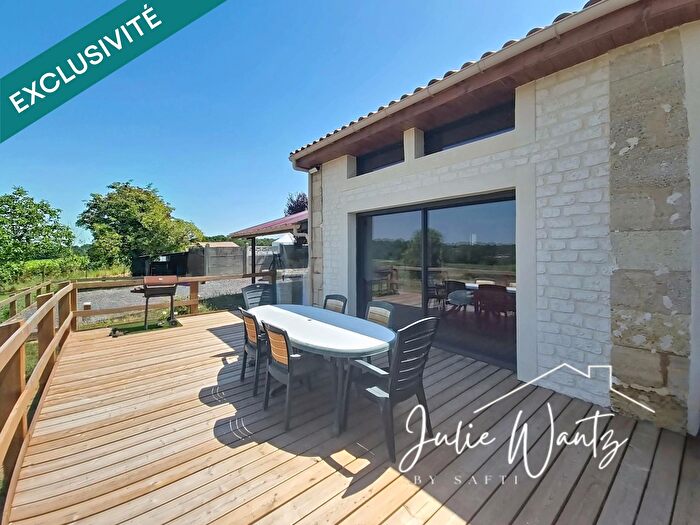 Maison 4 pièces à Berson, à vendre