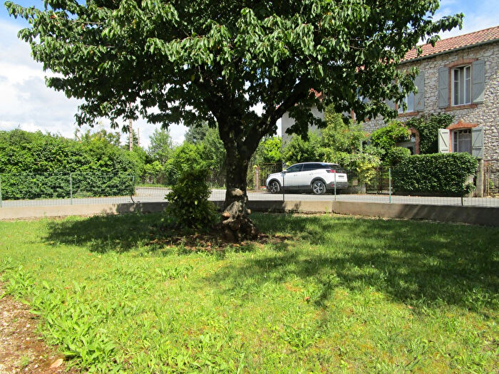 Maison à louer - Caussade - 5 pièces - 3 chambres