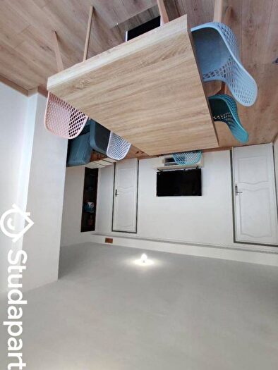 Appartement à louer - Saint Ruf-Trillade Nord, Avignon - 1 pièce - 3 chambres