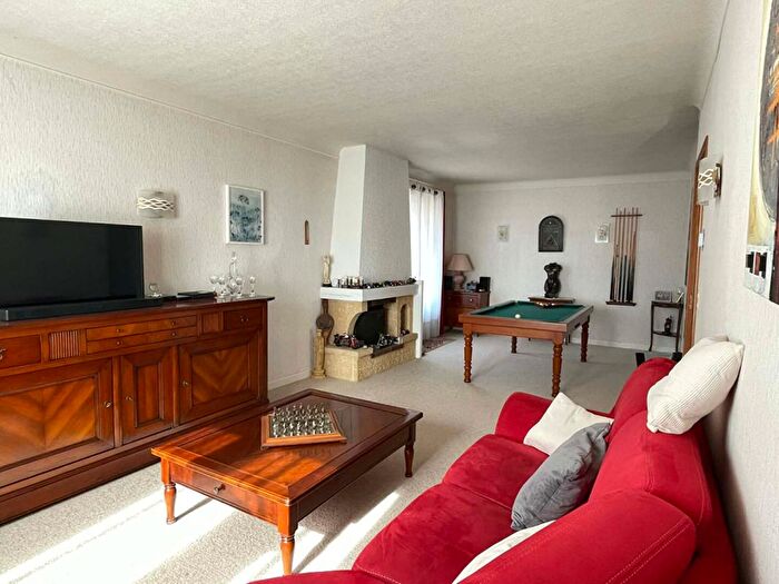 Maison à vendre - Boën-sur-Lignon - 5 pièces - 4 chambres