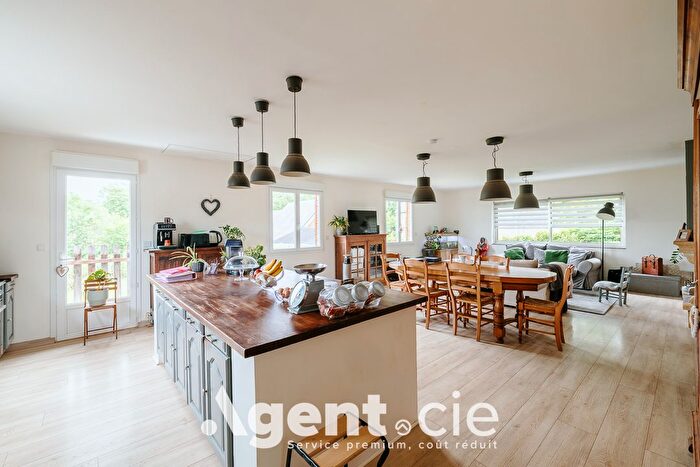 Vacognes-Neuilly : Maison 6 pièces à vendre
