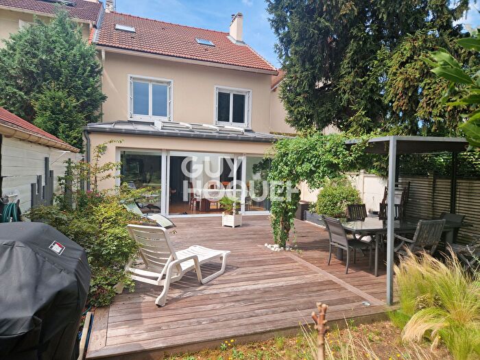 Chatou, Ouest : Maison 7 pièces à vendre