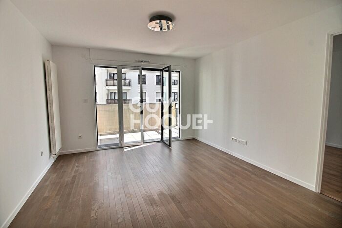 Suresnes, Carnot, Gambetta : Appartement 2 pièces à louer