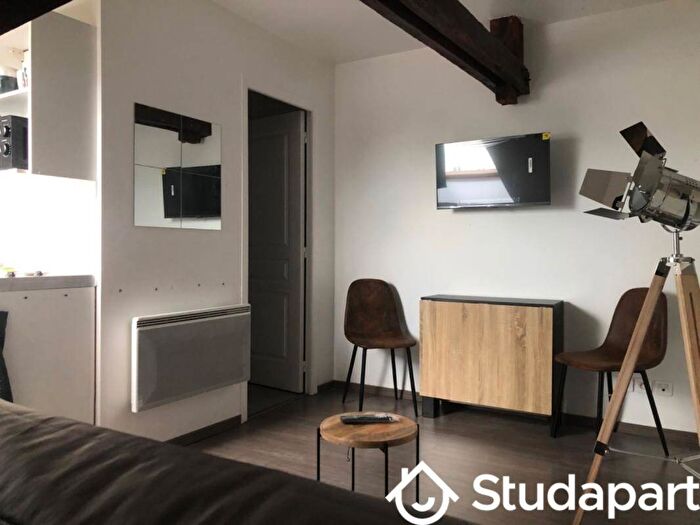 Appartement à louer - Laon Zola-Neufchâtel-Orgeval, Reims - 1 pièce