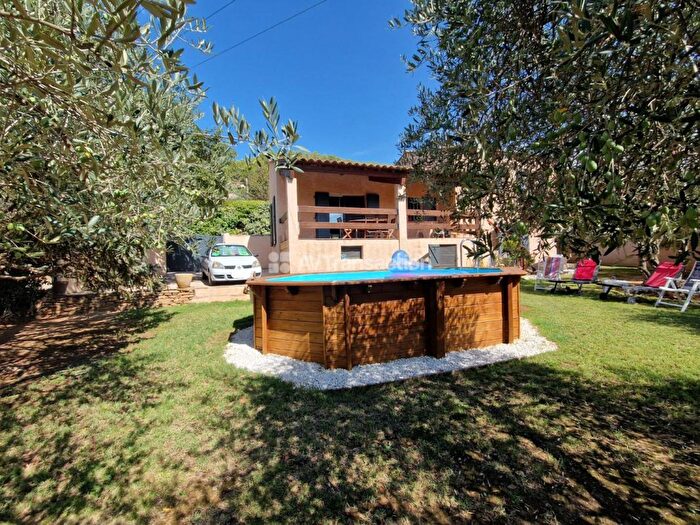 Maison à vendre - Auriol - 4 pièces - 3 chambres