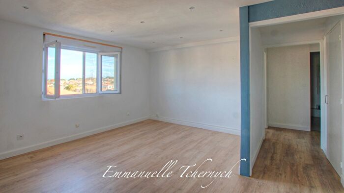 Appartement à louer - Istres, Etang - 2 pièces - 1 chambre