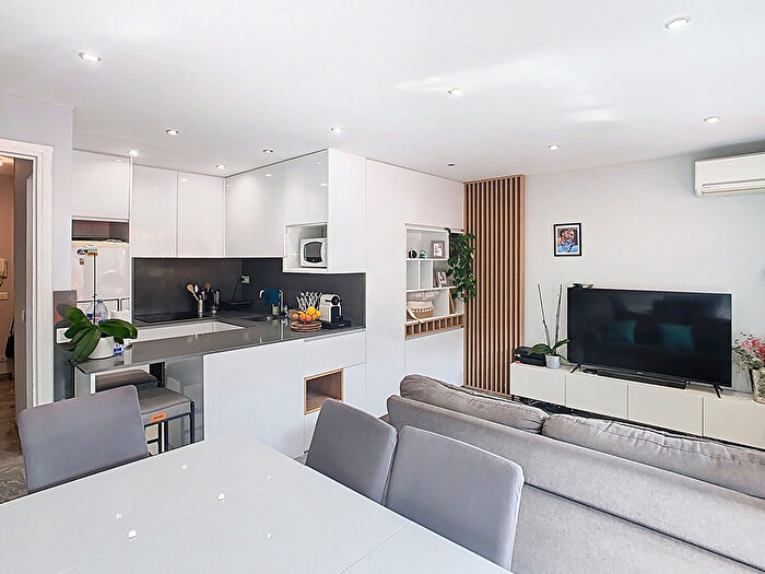 Appartement à vendre - Menton, Haut Borrigo, Saint-Paul-Garavan, Vallée de Gorbio - 2 pièces - 1 chambre