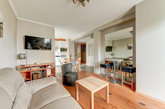 Appartement à louer - Lyon e , Bachut, Transvaal - 5 pièces - 4 chambres