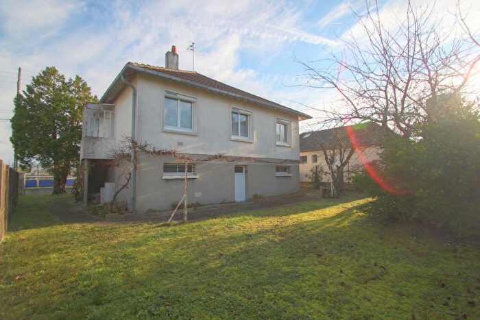 Maison à vendre - La Chapelle-Saint-Mesmin - 4 pièces - 3 chambres