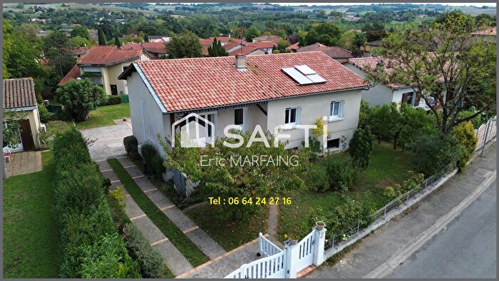 Maison à vendre - Condom - 6 pièces - 4 chambres