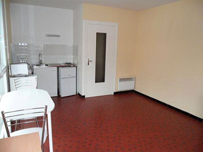 Appartement à louer - La Fontaine du Bac, Clermont-Ferrand - 1 pièce - 1 chambre