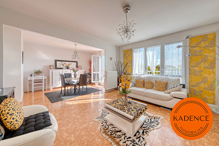 Appartement à vendre - Quartiers Nord-Ouest, Villejean - 4 pièces - 2 chambres