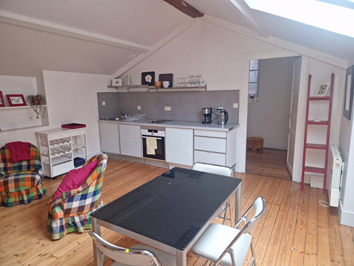 Appartement à louer - Dijon, Centre-ville - 2 pièces - 1 chambre