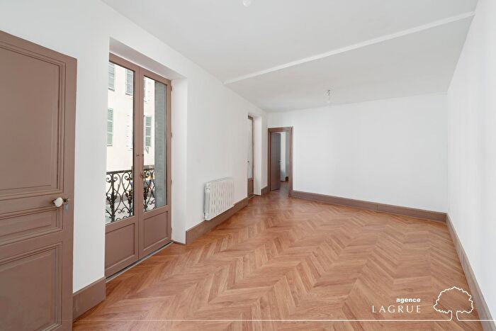 Appartement à louer - Vichy, Coeur de Ville - 2 pièces - 1 chambre