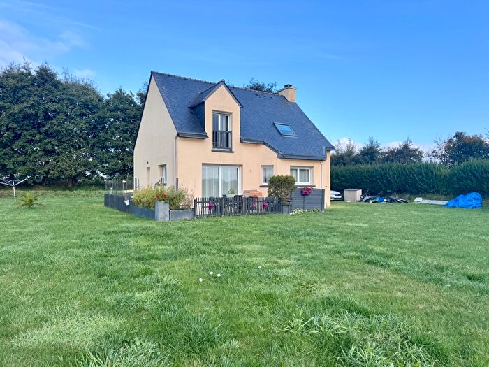 Maison à vendre - Tréouergat - 6 pièces - 4 chambres