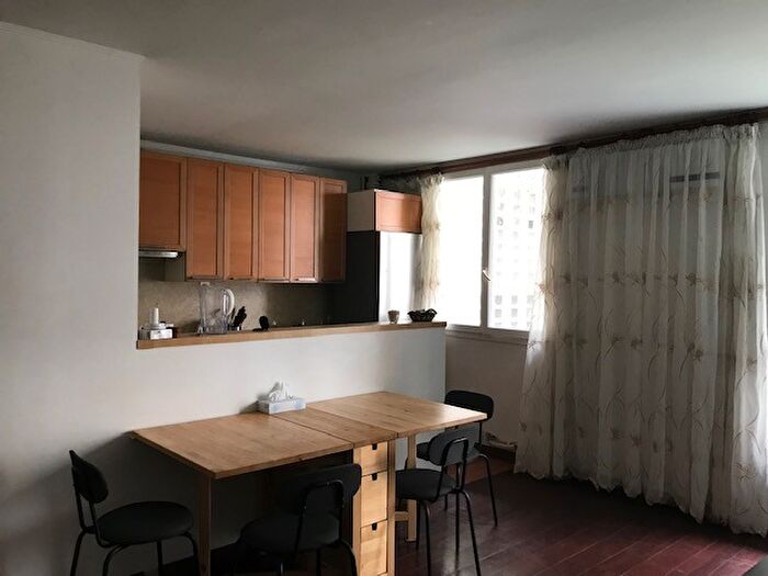 Appartement 4 pièces à louer à Paris 15ème, Vaugirard, Parc des Expositions