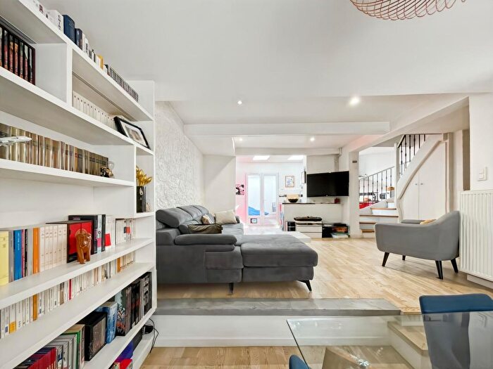 Maison à vendre - Toulouse, Les Minimes - 4 pièces - 3 chambres