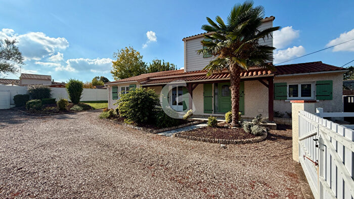 Maison à vendre - Angles - 5 pièces - 4 chambres