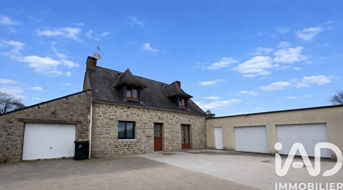 Maison à vendre - Maure-de-Bretagne - 8 pièces - 4 chambres