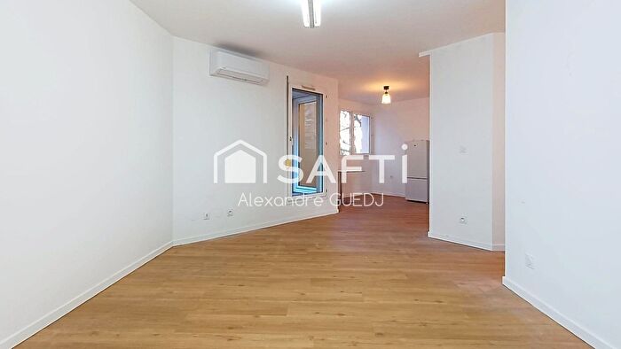 Appartement à vendre - Caluire-et-Cuire, Montessuy - 2 pièces - 1 chambre