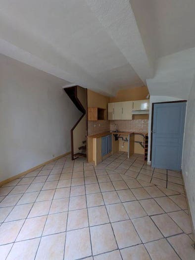 Appartement 2 pièces à Oraison, à louer